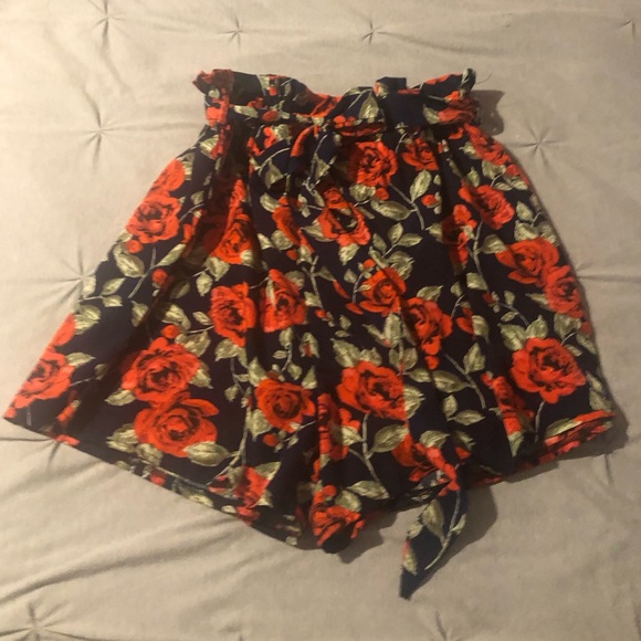 SHEIN | Shorts | Shein Black Red Rose Print Flowy Shorts | Poshmark